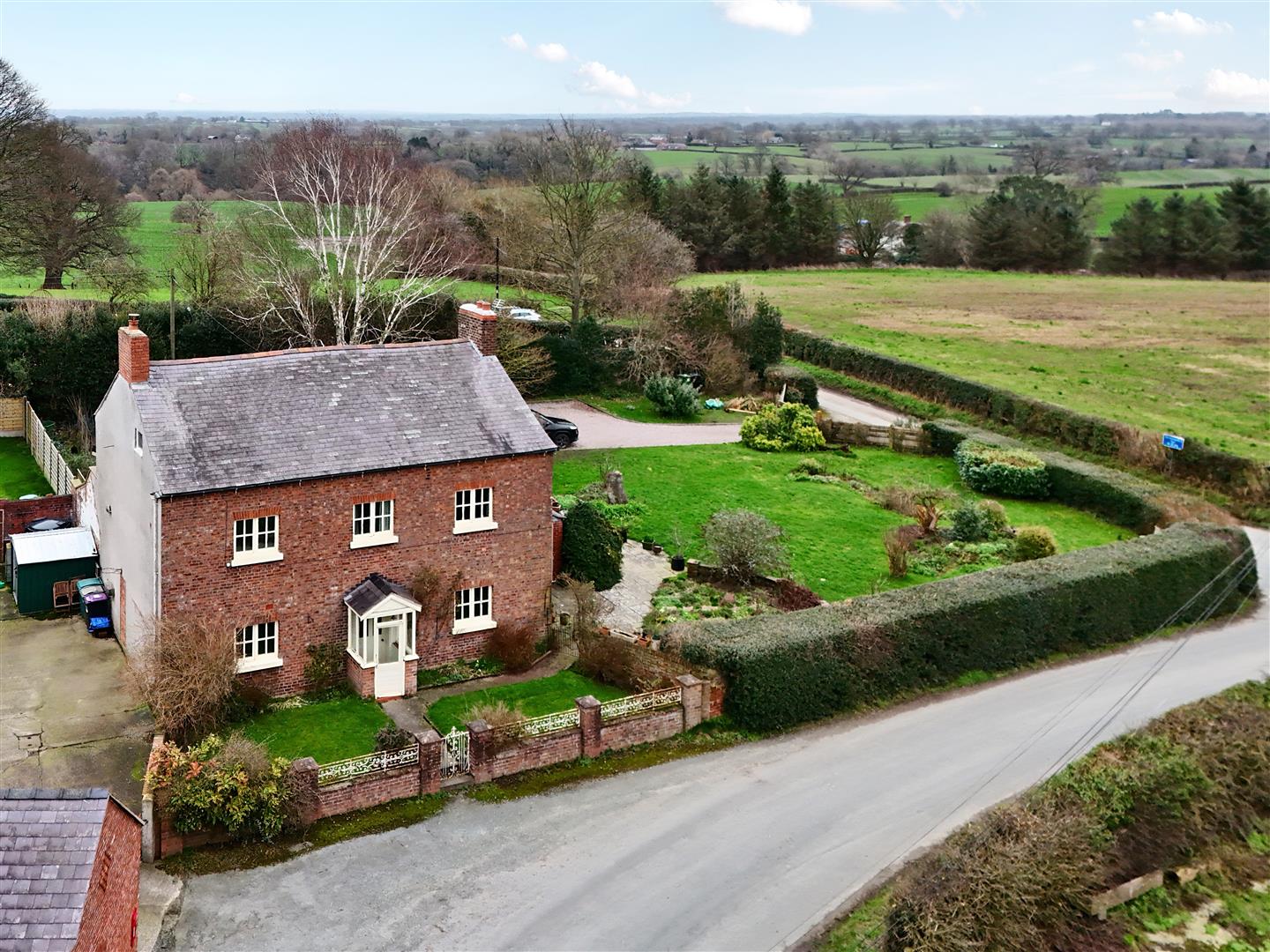 The Griffin Farmhouse, Ellesmere, SY12 9EQ | Estate Agents & Auctioneers